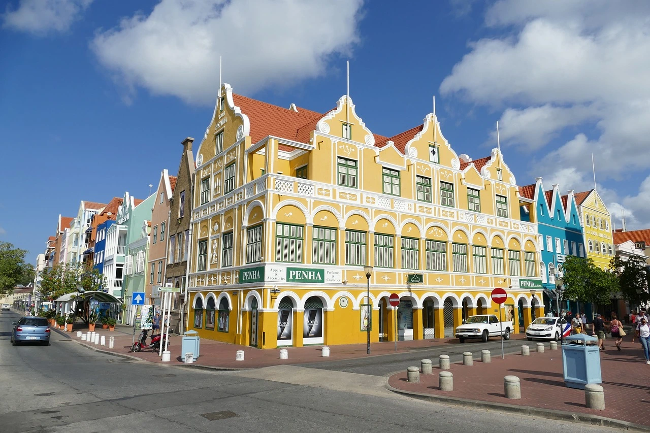 Curacao Master License holder informs clients of license expiry | AGB
